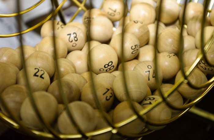 Lotto-Spielen ist beliebter als Aktienhandel